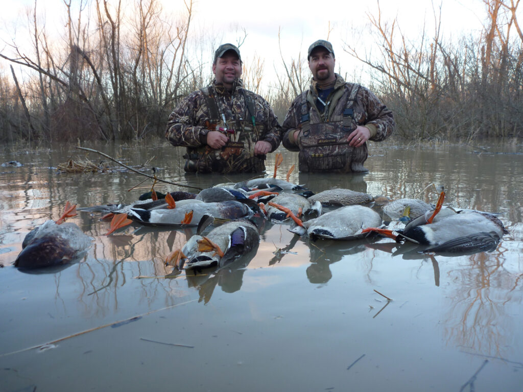 Photo Gallery – Ducks Everywhere Hunt Club