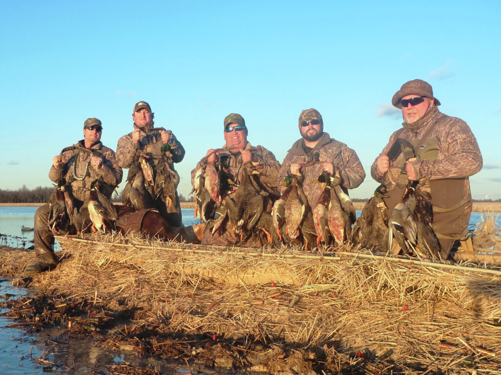 Photo Gallery – Ducks Everywhere Hunt Club